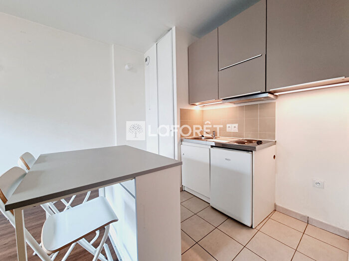 Appartement à louer - Saint-Ouen-lAumône, Centre-ville, Prairie - 1 pièce