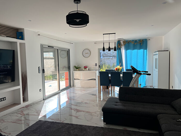 Maison à vendre - Castelsarrasin, Centre-ville - 4 pièces - 3 chambres