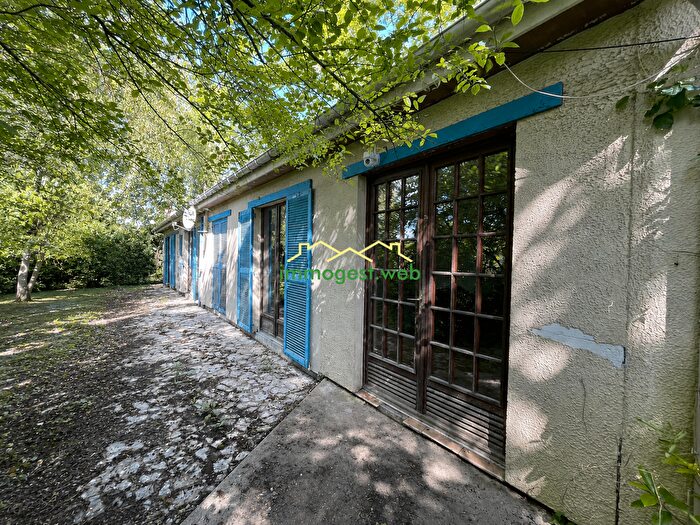 Maison 6 pièces à Dieudonné, à vendre