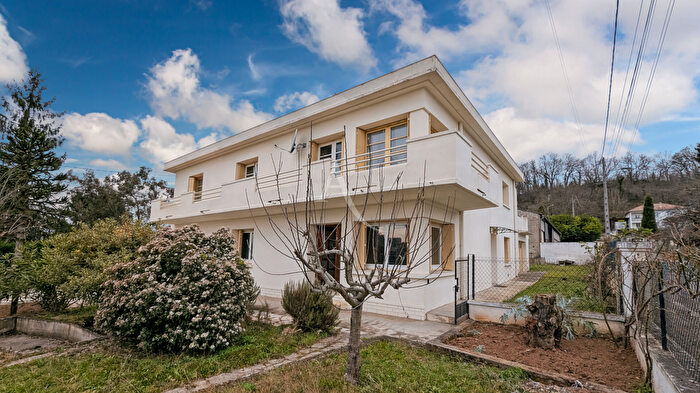 Maison à vendre - Monsempron-Libos - 8 pièces - 5 chambres