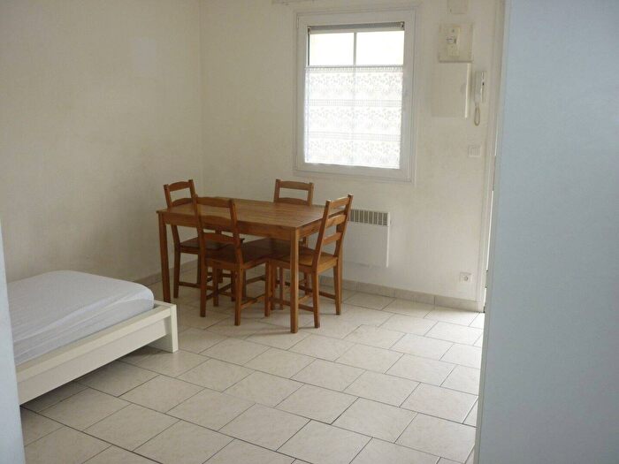 Viry-Noureuil - Appartement 1 pièce à louer