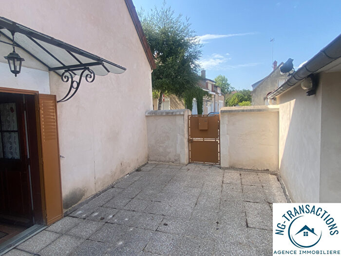 Coulanges-sur-Yonne : Maison 3 pièces à vendre