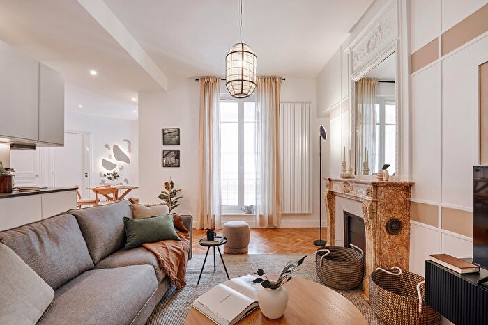 Appartement à louer - Paris e , Archives - 2 pièces - 1 chambre