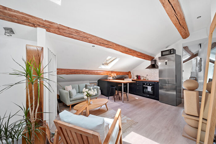 Appartement à vendre - Dijon, Centre-ville - 2 pièces - 1 chambre