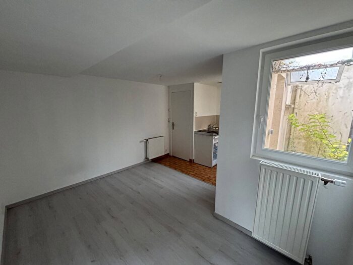 Appartement à louer - Petit Saint Jean, Amiens - 1 pièce