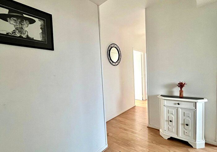 Appartement à louer - Lille - 3 pièces - 2 chambres