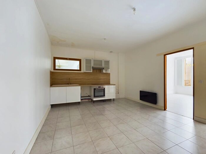 Appartement à vendre - Troyes, Cathédrale - 3 pièces - 2 chambres