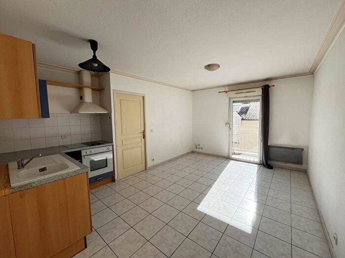 Appartement à louer - Temps Perdu-La Trinque, Manosque - 2 pièces - 1 chambre