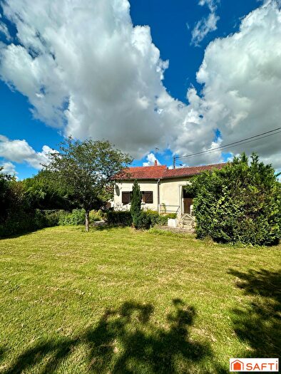 Parigny-les-Vaux : Maison 2 pièces à vendre