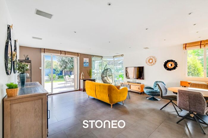 Maison 7 pièces à vendre à Clamart, Gare