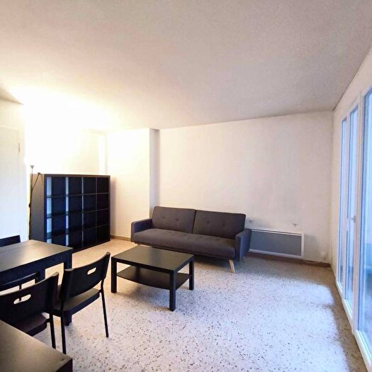 Appartement à louer - La Timone, Marseille ème arrondissement - 1 pièce