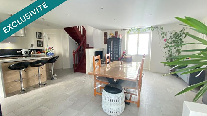 Maison à vendre - Pluvigner - 8 pièces - 5 chambres