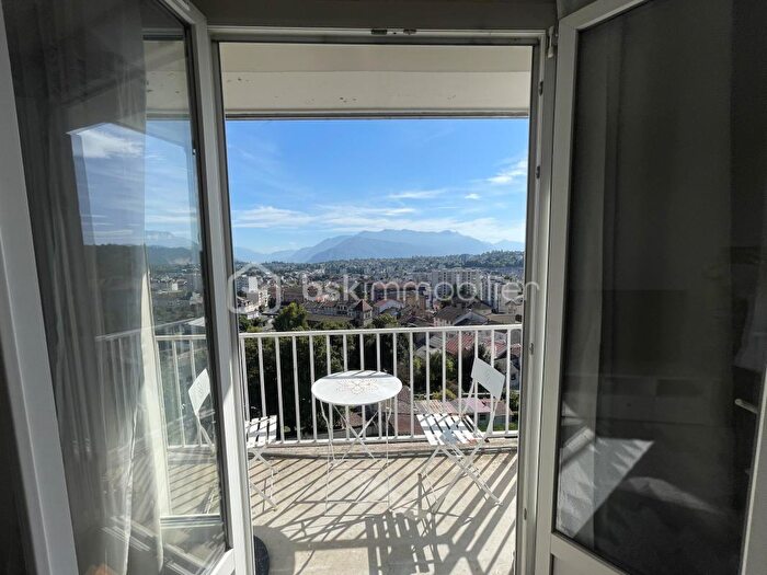 Appartement à vendre - Voiron, Souillet, Vouise, Belvédère - 3 pièces - 2 chambres