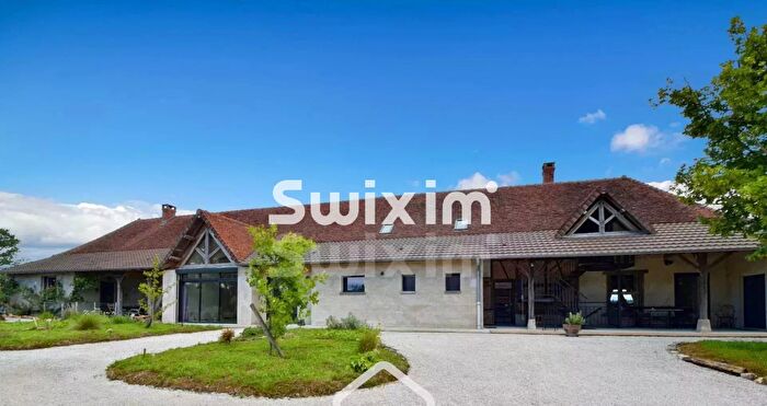 Maison à vendre - Lons-le-Saunier - 12 pièces - 10 chambres