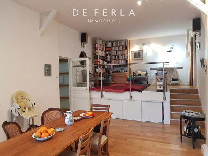 Appartement à louer - Paris e , Jean Moulin, Porte dOrléans - 3 pièces - 2 chambres