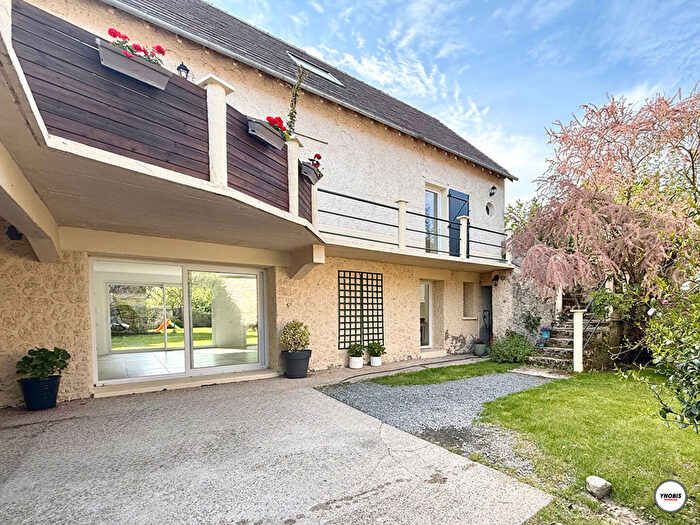 Rosny-sur-Seine : Maison 7 pièces à vendre