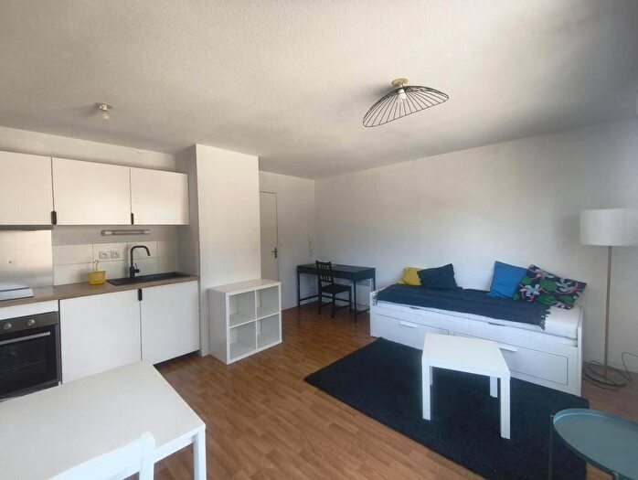 Appartement à louer - Bernus-Kergypt-Keruzen-Campen, Vannes - 1 pièce