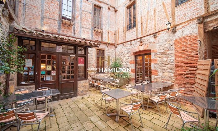 Maison 12 pièces à Cordes-sur-Ciel, à vendre