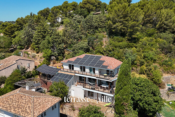 Maison 10 pièces à vendre à Marseille 12ème, La Valentine