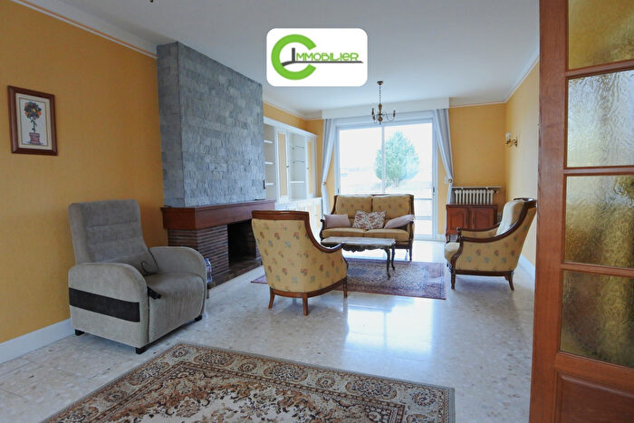 Maison à vendre - La Rouge - 7 pièces - 5 chambres