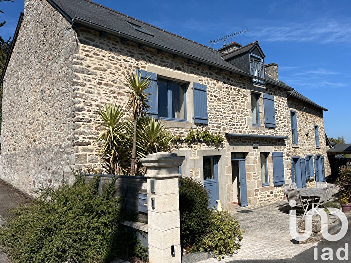 Maison à vendre - Léhon - 9 pièces - 6 chambres