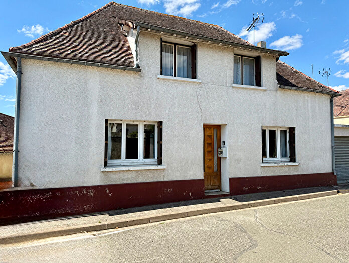 Saint-Rémy-sur-Avre : Maison 5 pièces à vendre