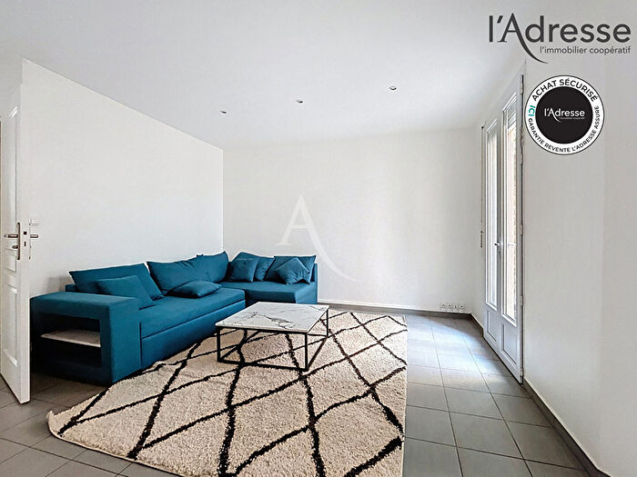 Appartement à vendre - Suresnes, Centre-ville - 3 pièces - 2 chambres