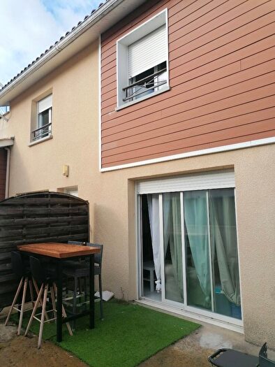 Appartement à louer - Noës, Pessac - 2 pièces - 1 chambre