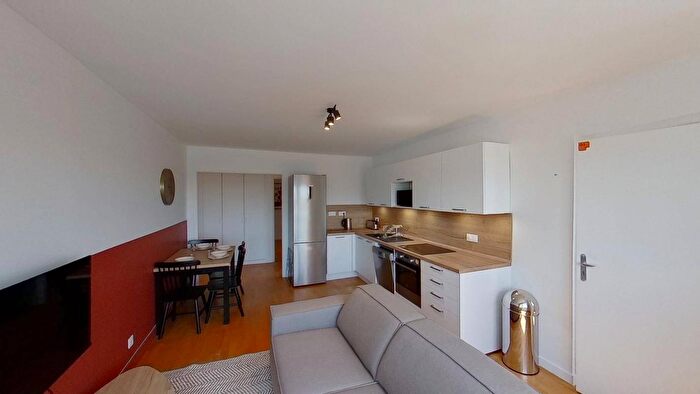 Appartement à louer - Entrée de Ville, Clichy - 5 pièces - 4 chambres