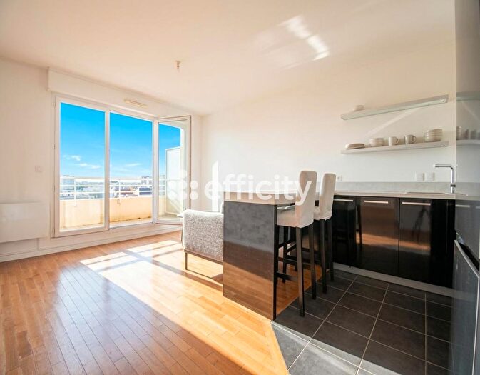 Appartement 3 pièces à vendre à Courbevoie, Bécon