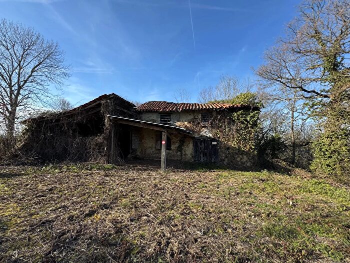 Boulogne-sur-Gesse : Maison 1 pièce à vendre