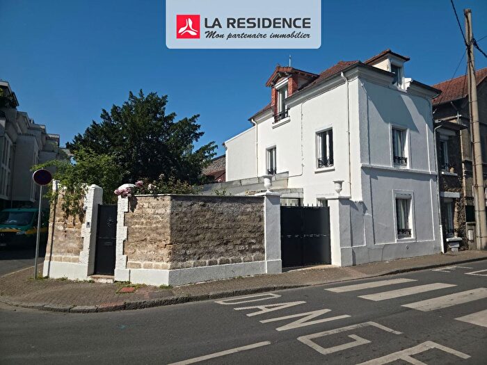 Maison 5 pièces à vendre à Chatou, Est