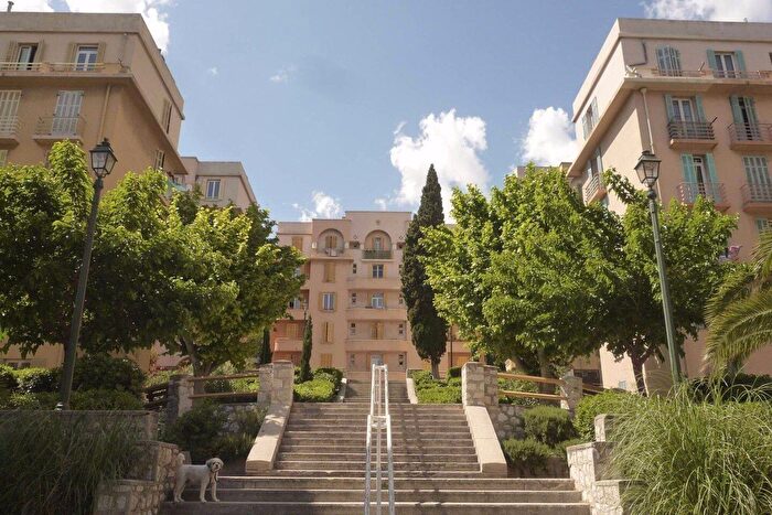 Appartement à louer - Marseille ème arrondissement - 2 pièces - 1 chambre