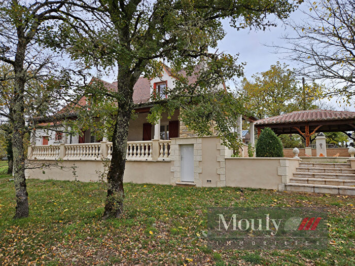 Maison à vendre - Flaujac-Poujols - 8 pièces - 4 chambres