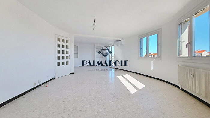 Appartement à louer - Perpignan, Les Platanes - 4 pièces - 3 chambres