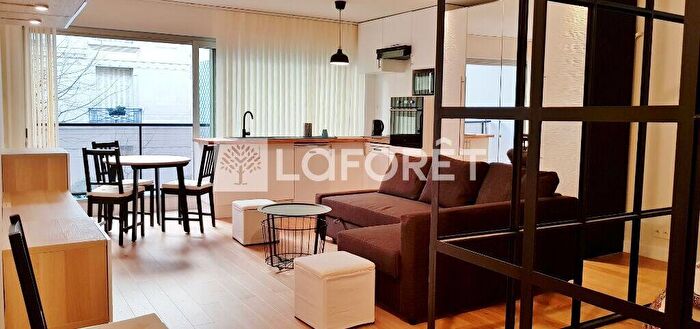 Appartement à louer - Porte Dauphine, Paris ème arrondissement - 2 pièces - 1 chambre