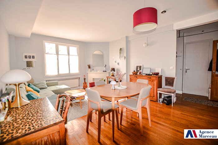 Courbevoie, Marceau République - Appartement 4 pièces à vendre
