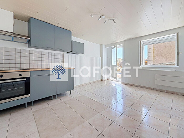 Airvault : Maison 3 pièces à louer