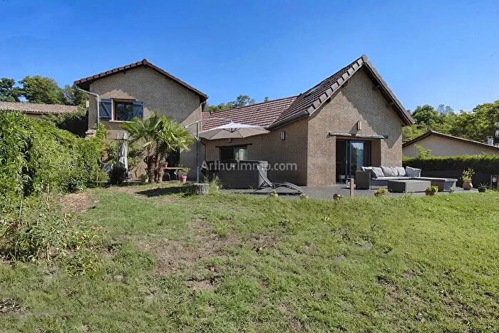 Maison 4 pièces à Saint-Chef, à vendre