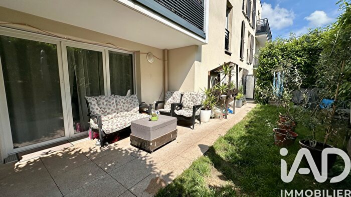 La Ville-du-Bois : Appartement 3 pièces à vendre