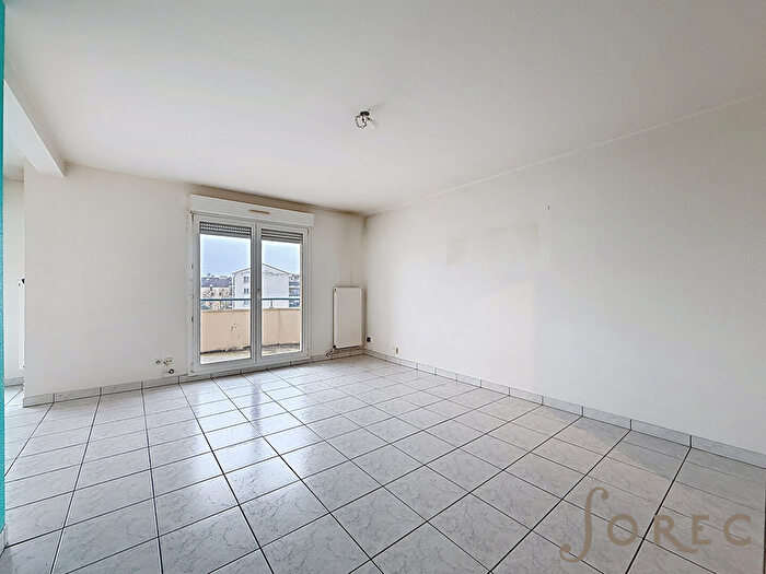 Appartement à louer - Metz, Sablon - 4 pièces - 2 chambres