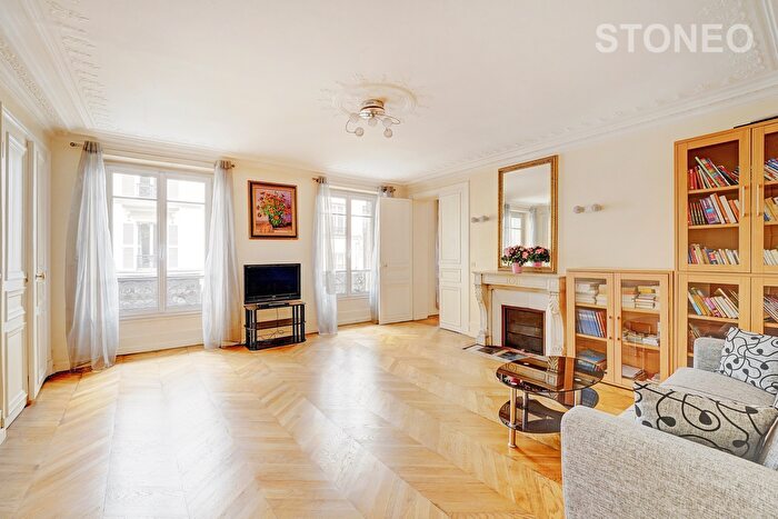Appartement à vendre - Paris e , Clichy, Trinité - 5 pièces - 3 chambres