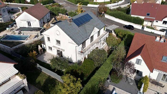 Daix : Maison 10 pièces à vendre