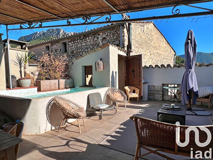 Maison à vendre - Buis-les-Baronnies - 8 pièces - 3 chambres