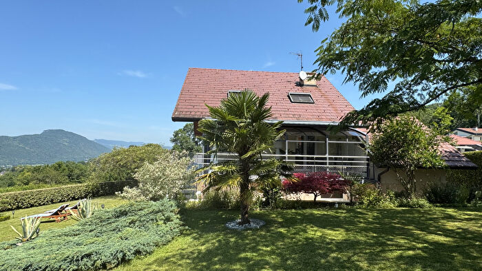 Maison à vendre - Pugny-Chatenod - 6 pièces - 3 chambres