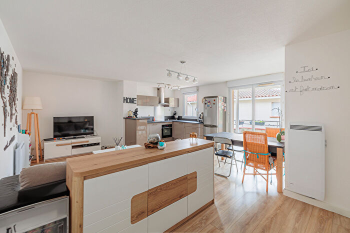 Appartement à vendre - Pompertuzat - 3 pièces - 2 chambres