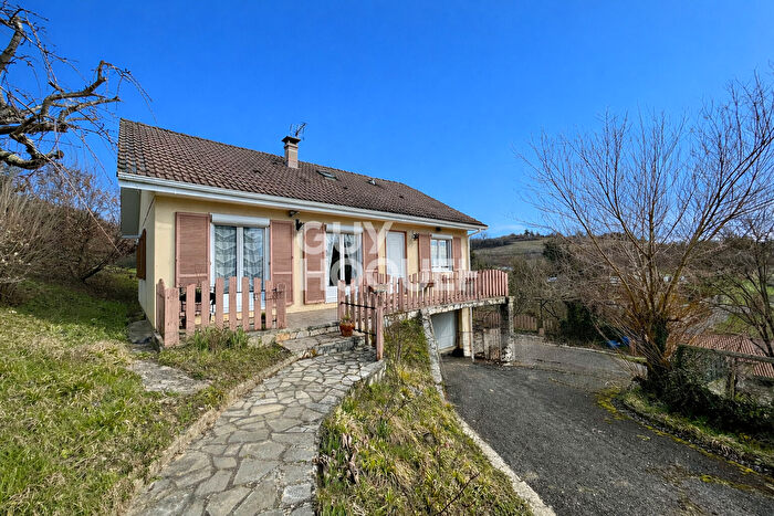 Maison à vendre - Chuzelles - 5 pièces - 4 chambres