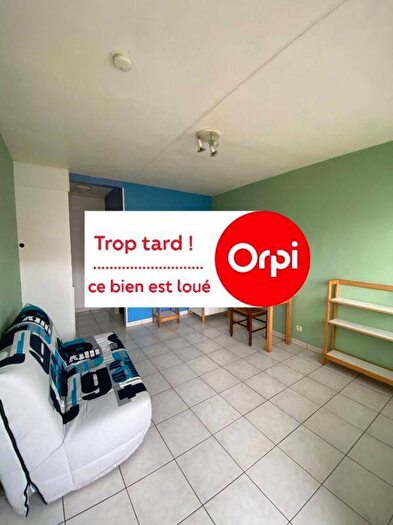 Appartement à louer - Montplaisir-Sous Le Bois-Douzies-Faubourg Saint Quentin, Maubeuge - 1 pièce