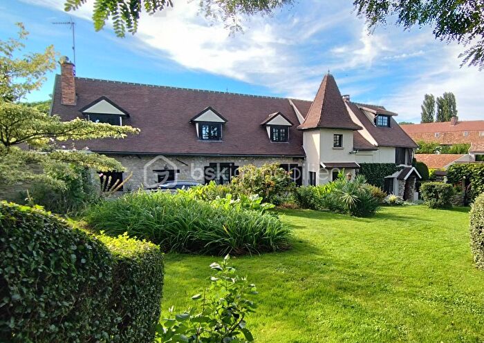 Maison à vendre - Claye-Souilly - 10 pièces - 4 chambres