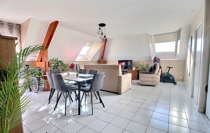 Appartement 3 pièces à vendre à postalCode